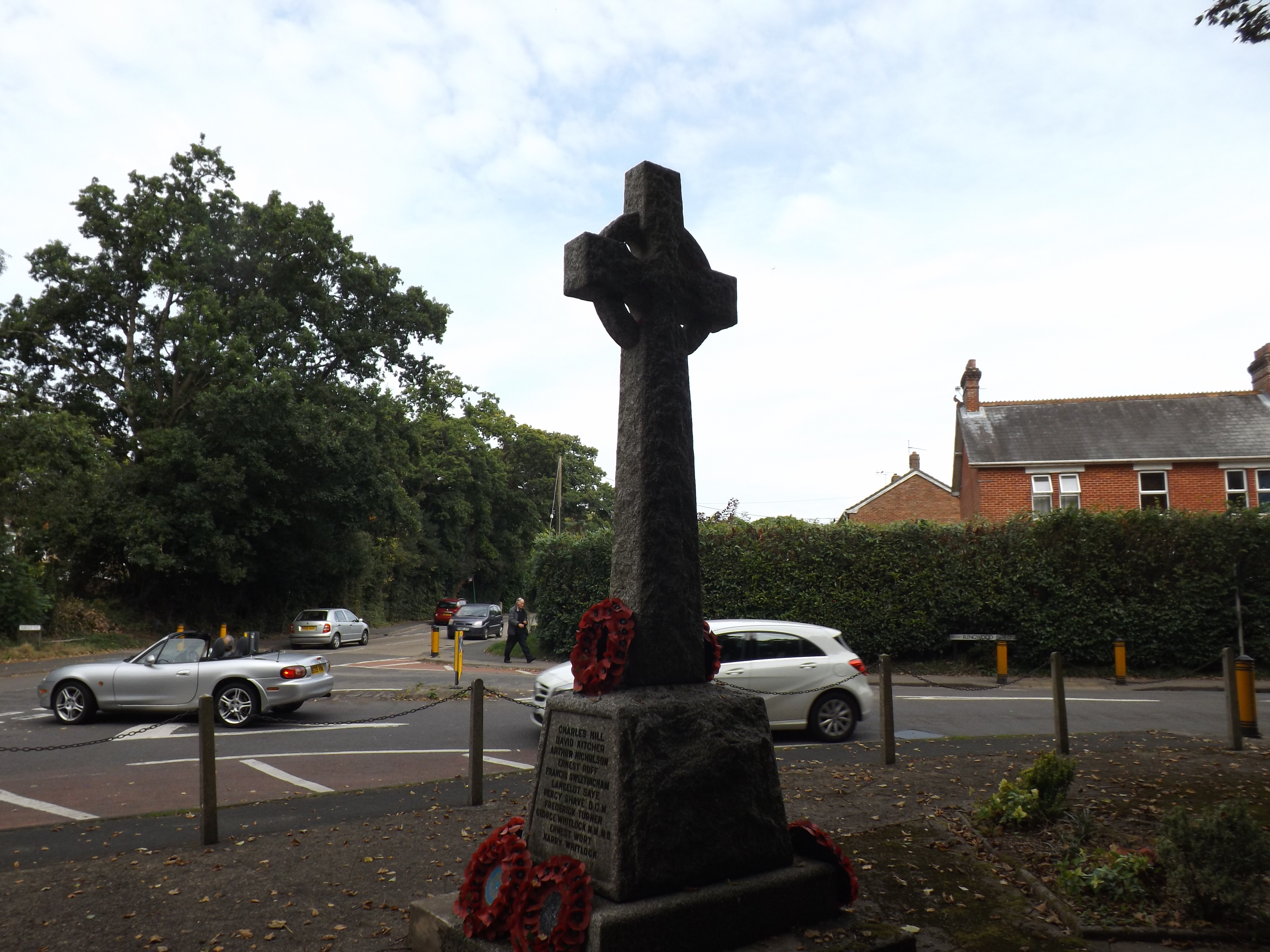 BRANSGORE - War Memorials Online